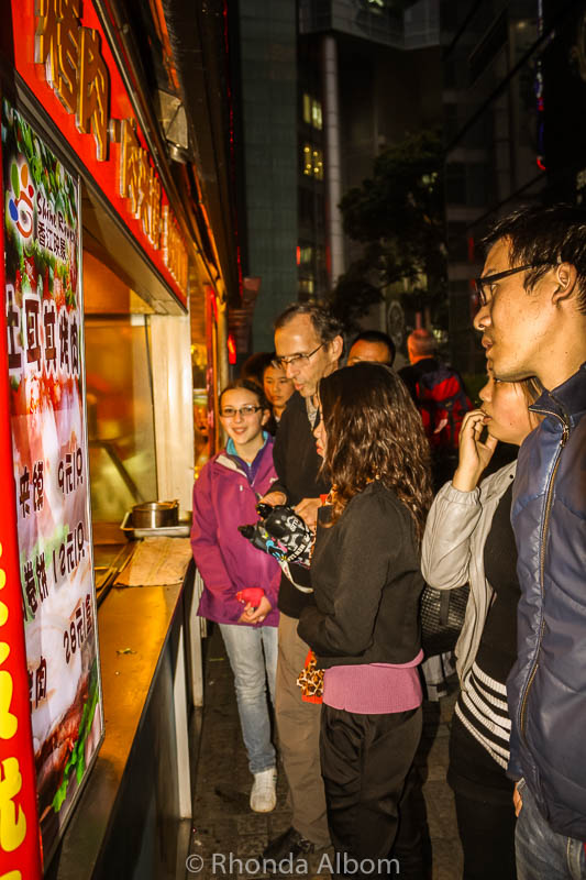 Shanghai impressions: Juxtaposition of Traditional and Modern