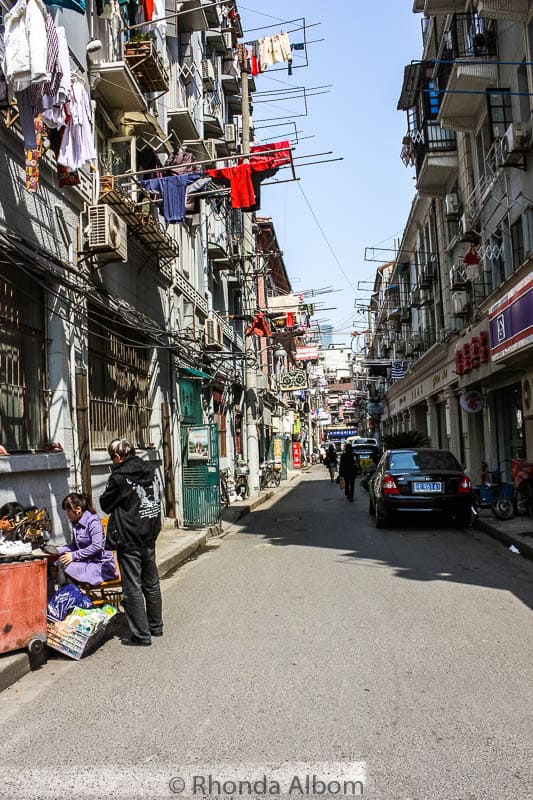 Shanghai impressions: Juxtaposition of Traditional and Modern