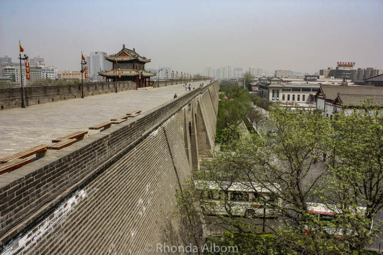 One Day Xian Itinerary: Terracotta Army, City Wall, Pagoda
