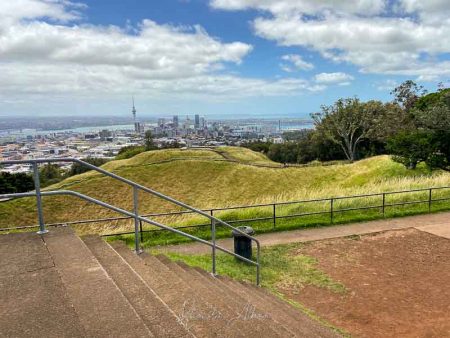 Mount Eden Volcano: Auckland's best hike for city and crater views