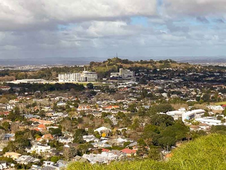 Mount Eden Volcano: Auckland's best hike for city and crater views