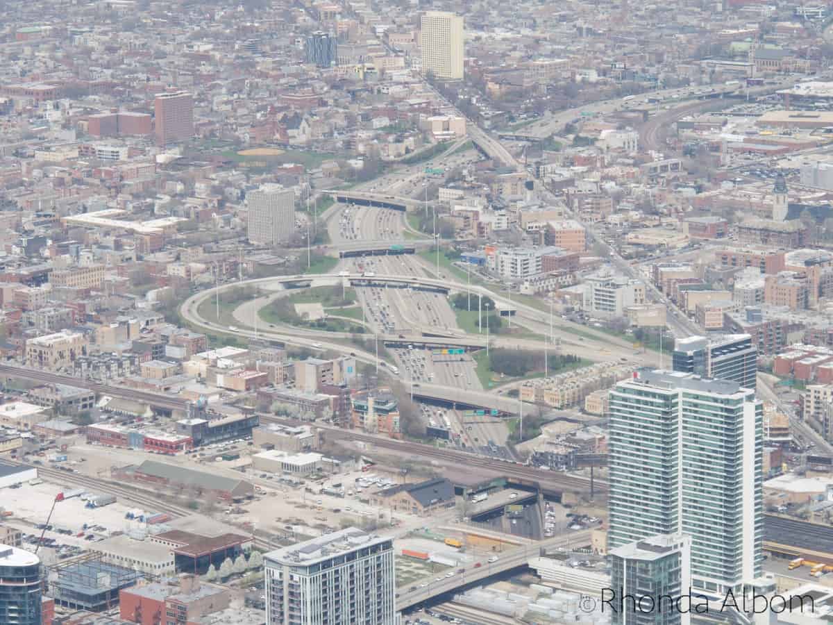 Skydeck Chicago: I Walked Out on the Ledge - Would You?