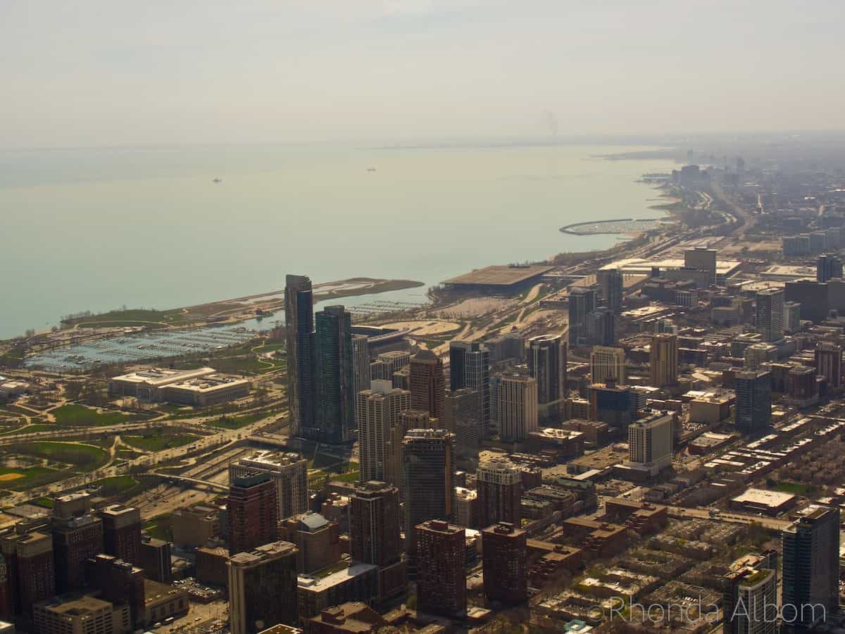 Skydeck Chicago: I Walked Out on the Ledge - Would You?
