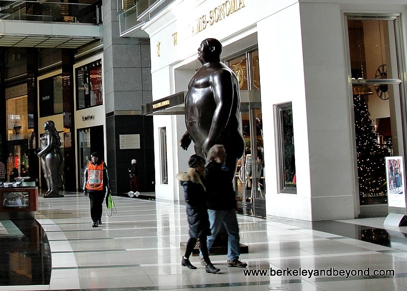 Oversized and Undressed Fun Statues Around the World
