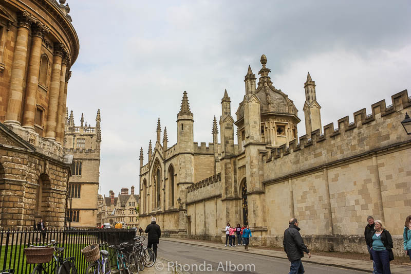 Oxford in a Day - A Classic British City with Impressive Architecture