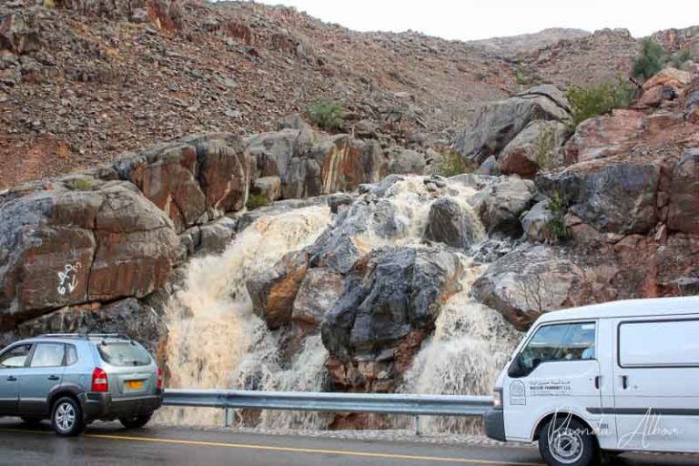 Desert Flood - Freak Storm in Oman as Flood Fills our Road
