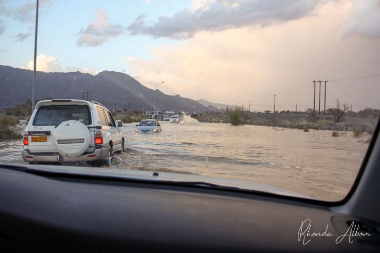 Desert Flood - Freak Storm in Oman as Flood Fills our Road