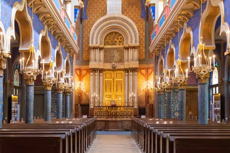 A Guide to Visiting the Prague Jewish Quarter