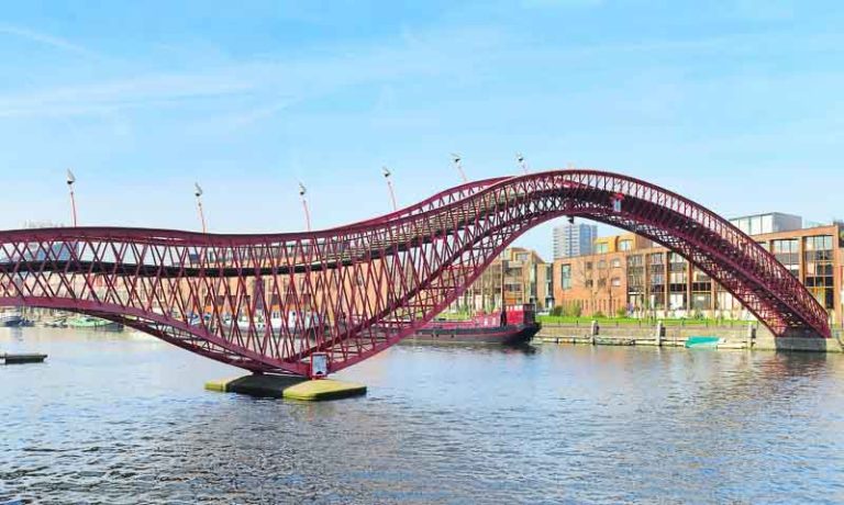 22 World Famous Bridges - Unique Bridges from Around the World