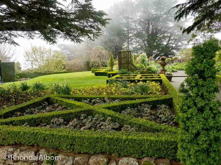 9 Best New Zealand Gardens - Relax in Botanic Bliss