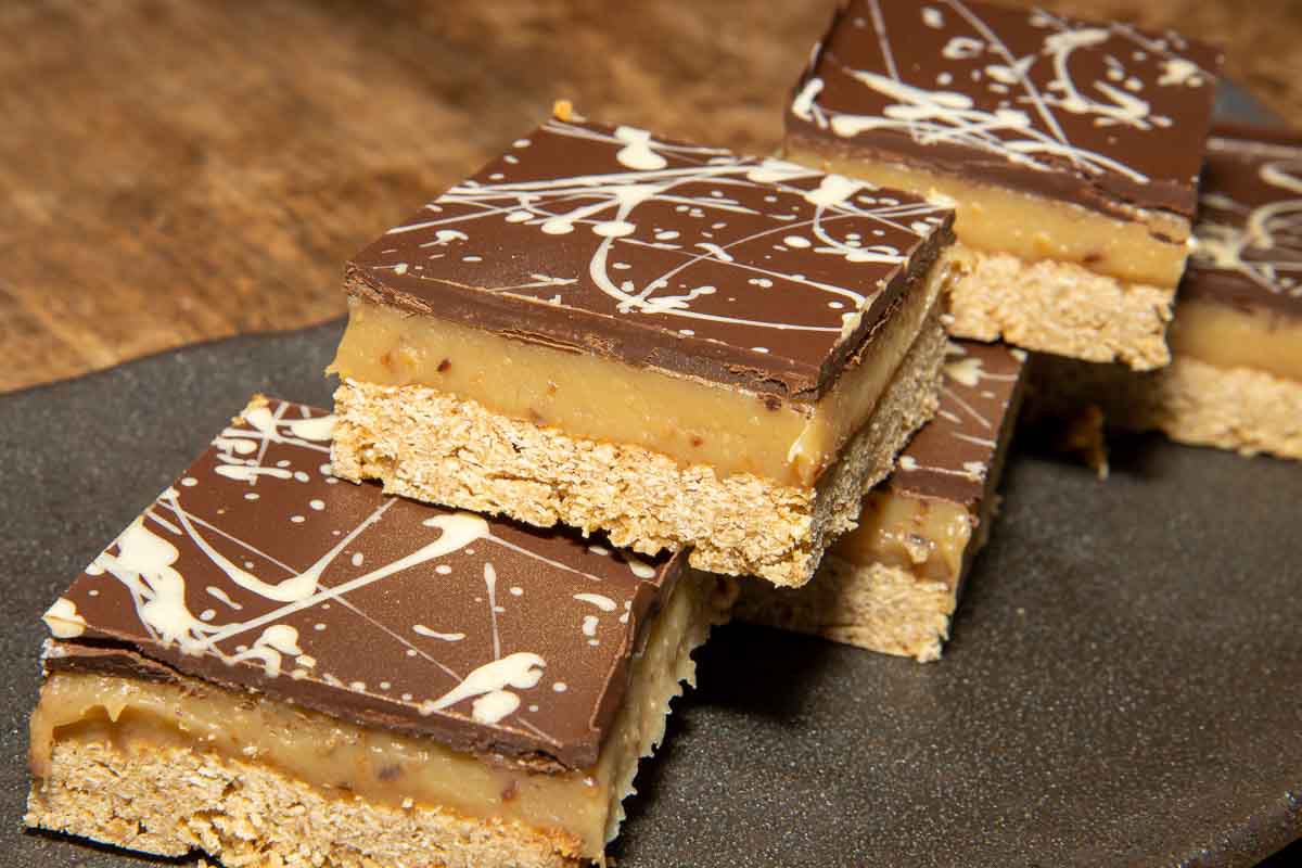 16 Irresistible New Zealand Sweets & Must-Try NZ Desserts